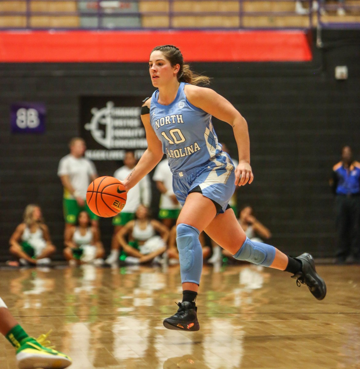 Hodgson’s shooting, tough defense help No. 8 UNC women rally for a huge win