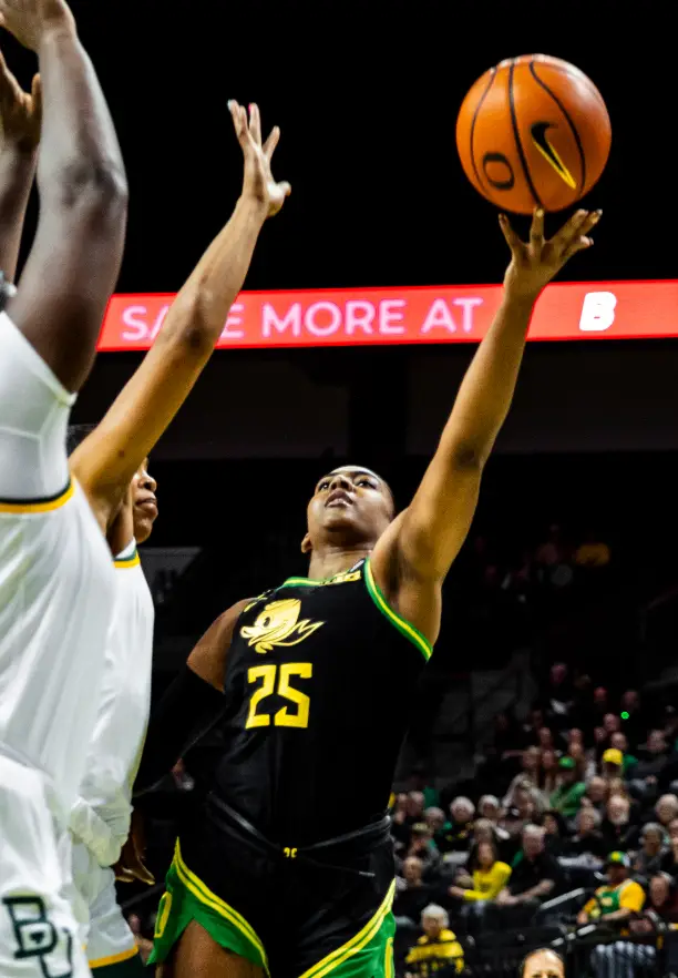 Kelly hits 20 in Ducks’ upset of No. 12 Baylor; Adams has 36 points, 22 ...