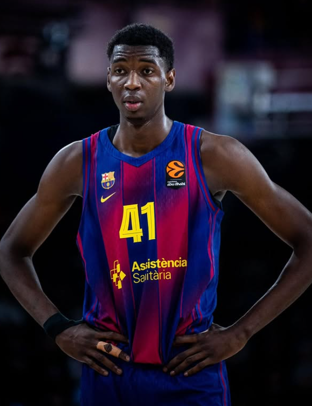 Keita slams on defender, puts up more good numbers as Barcelona makes ...